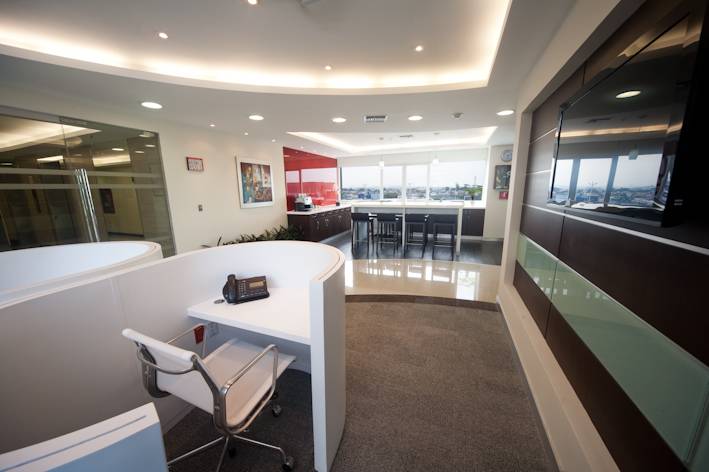 Coworking space on Regus Guayaquil, Mall del Sol, Guayaquil - Book ...
