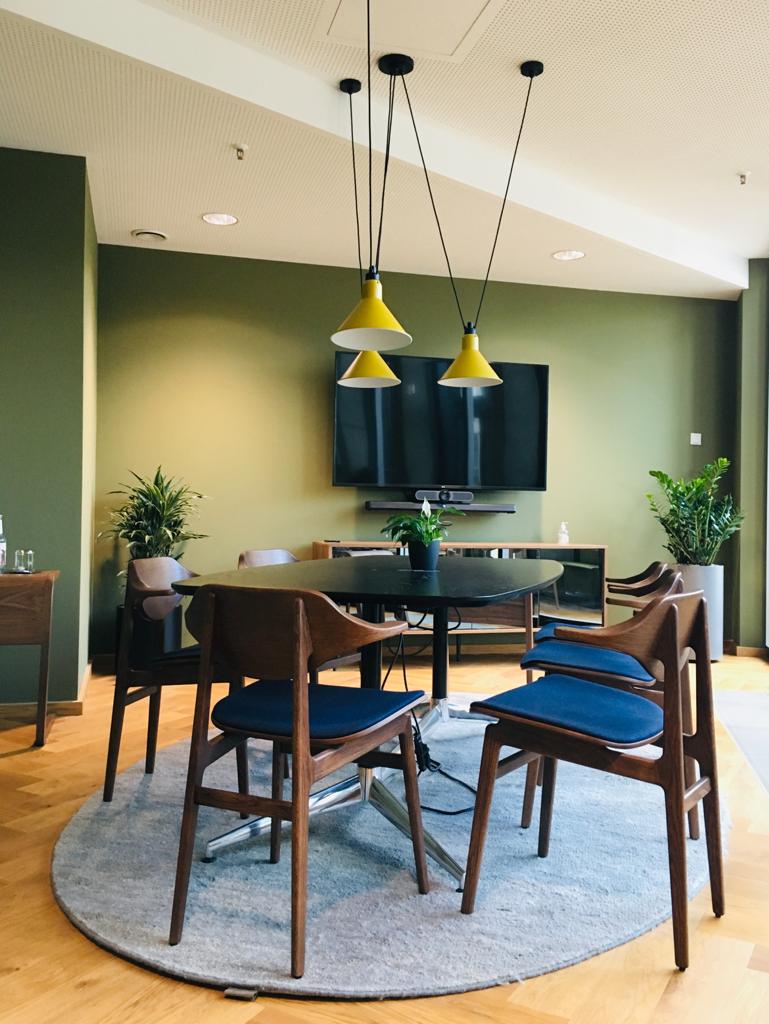 Coworking space on EDGE Workspaces Grand Central Berlin, Berlin - Book ...