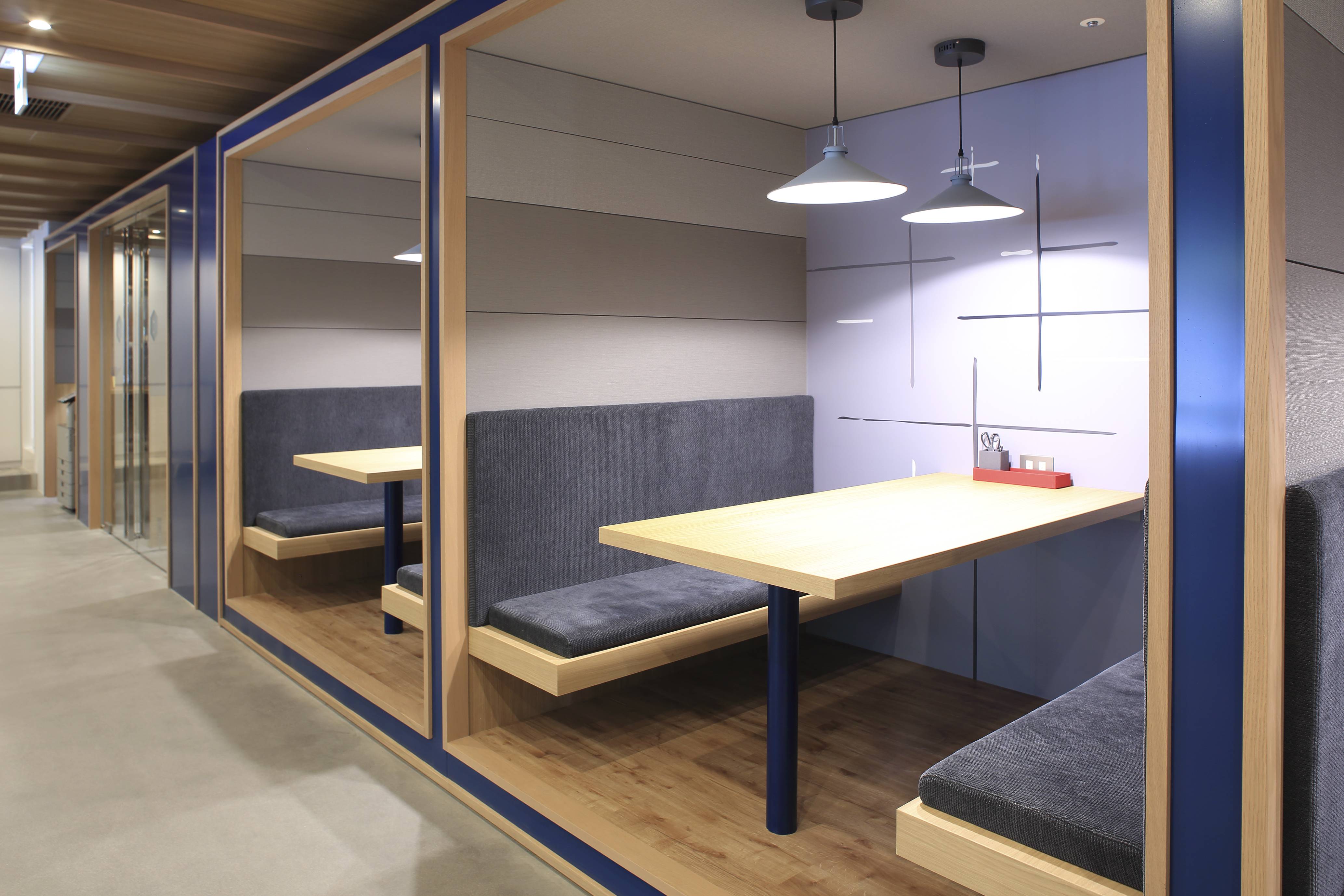 Coworking Space at Spaces Tokyo, Spaces Otemachi Building, Tokyo | Coworker