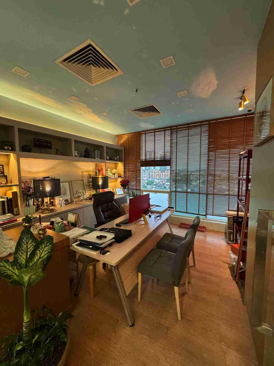 Coworking Space at OVAL DAMANSARA PRESTIGE SPACE, Kuala Lumpur | Coworker