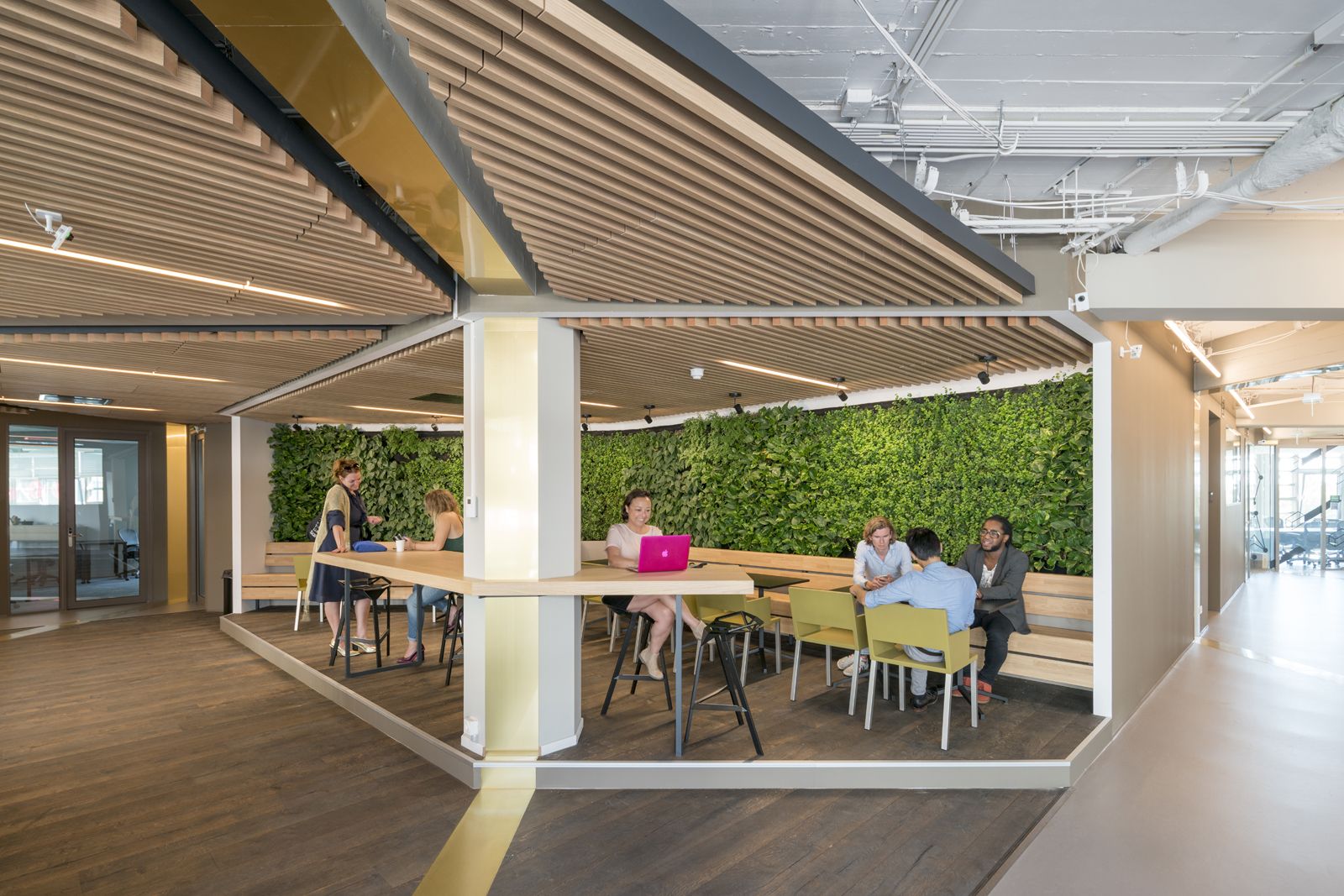 CIC Rotterdam, Rotterdam - Read Reviews & Book Online