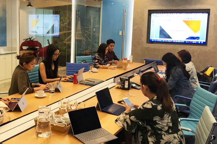 Coworking Space at KMC Metro Manila Coworking Space Mandaluyong ...