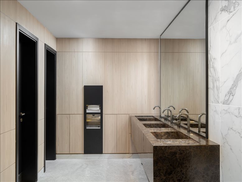 Coworking Space at Gravita Coworking Space – Jameel Square, Jeddah ...