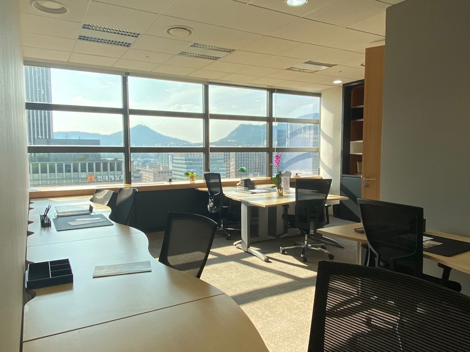 Coworking Space at CEO Kyobo Building, Seoul | Coworker