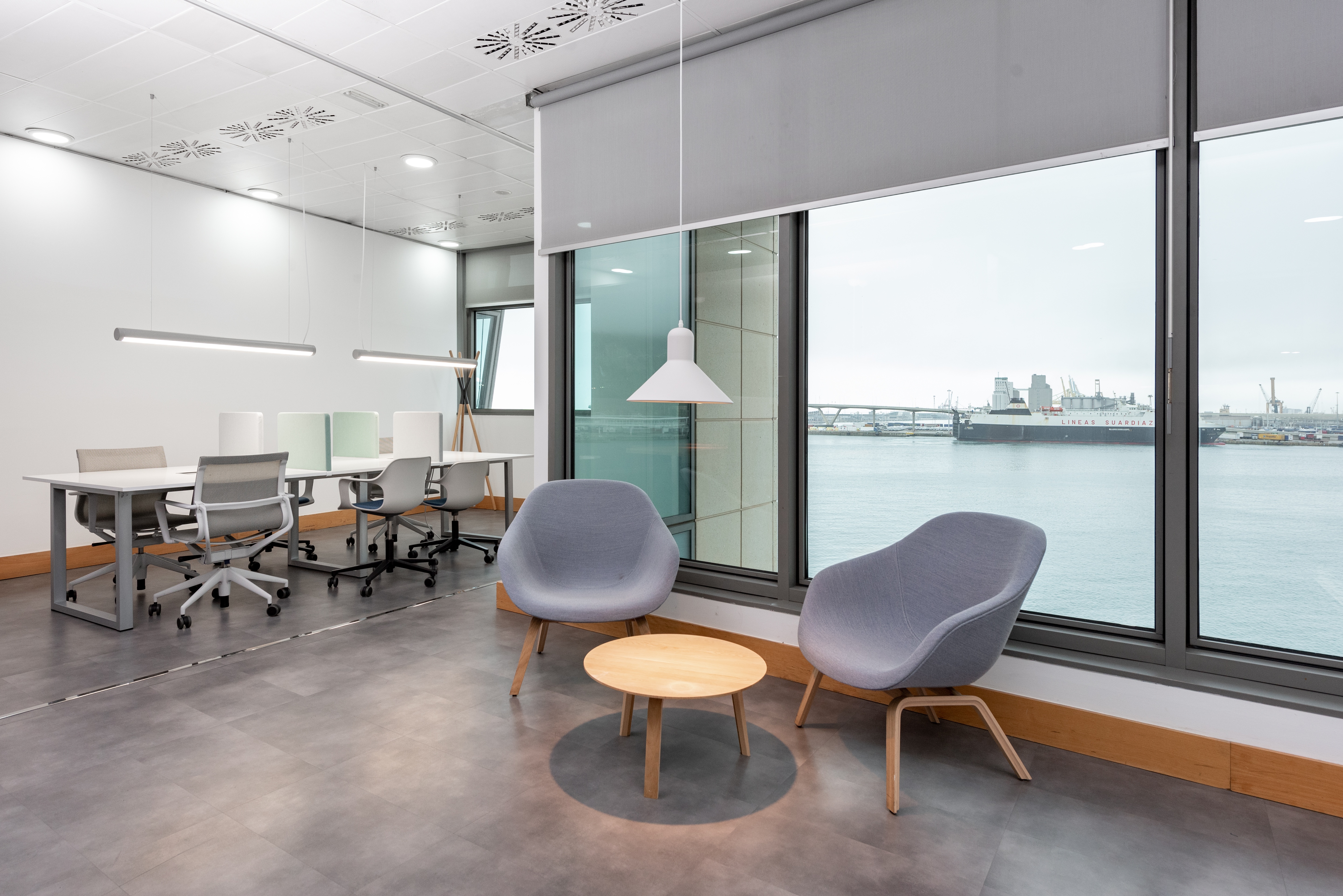 Coworking Space at Regus Barcelona World Trade Centre, Barcelona | Coworker