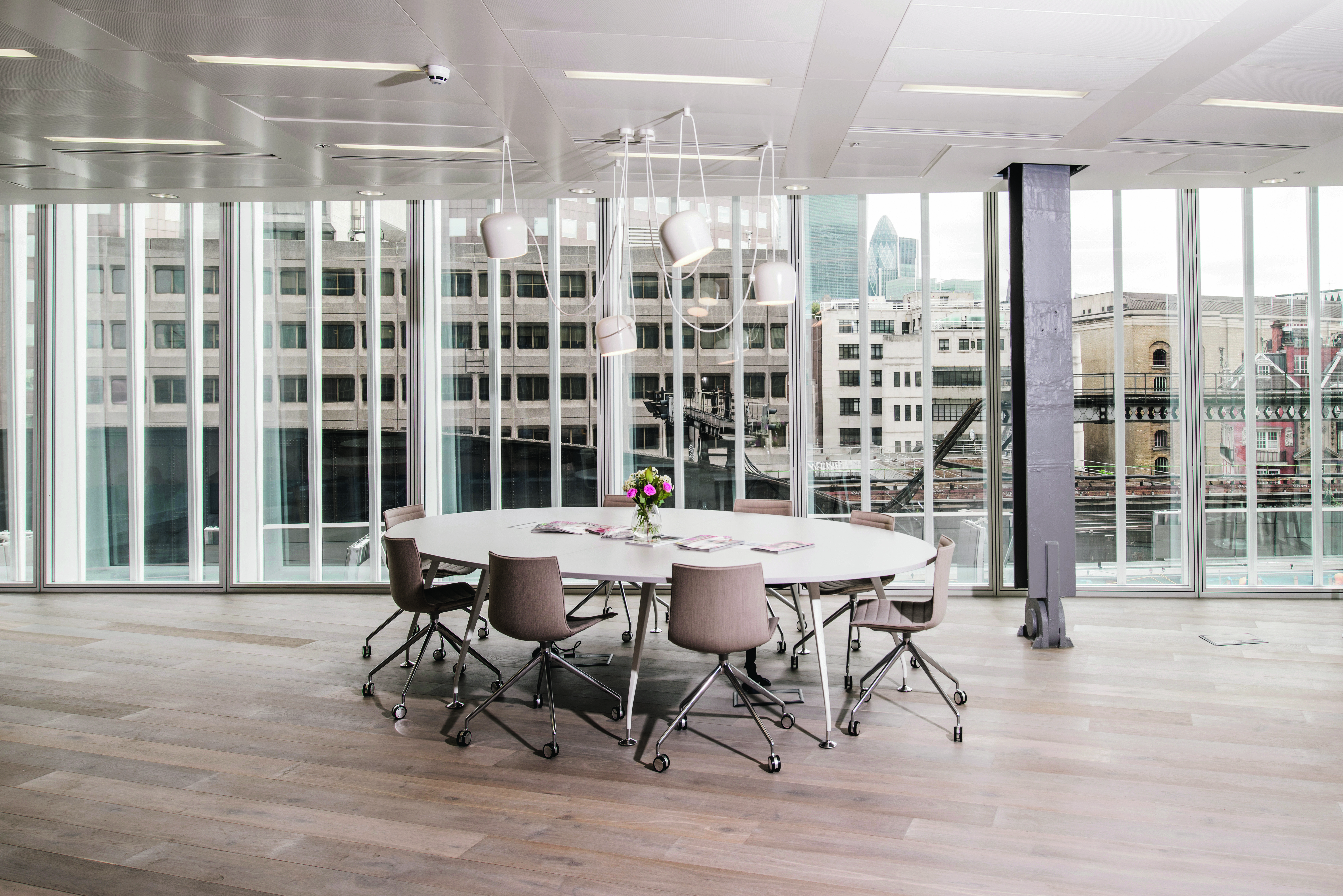 Coworking space on Regus London, London Bridge The News Building ...