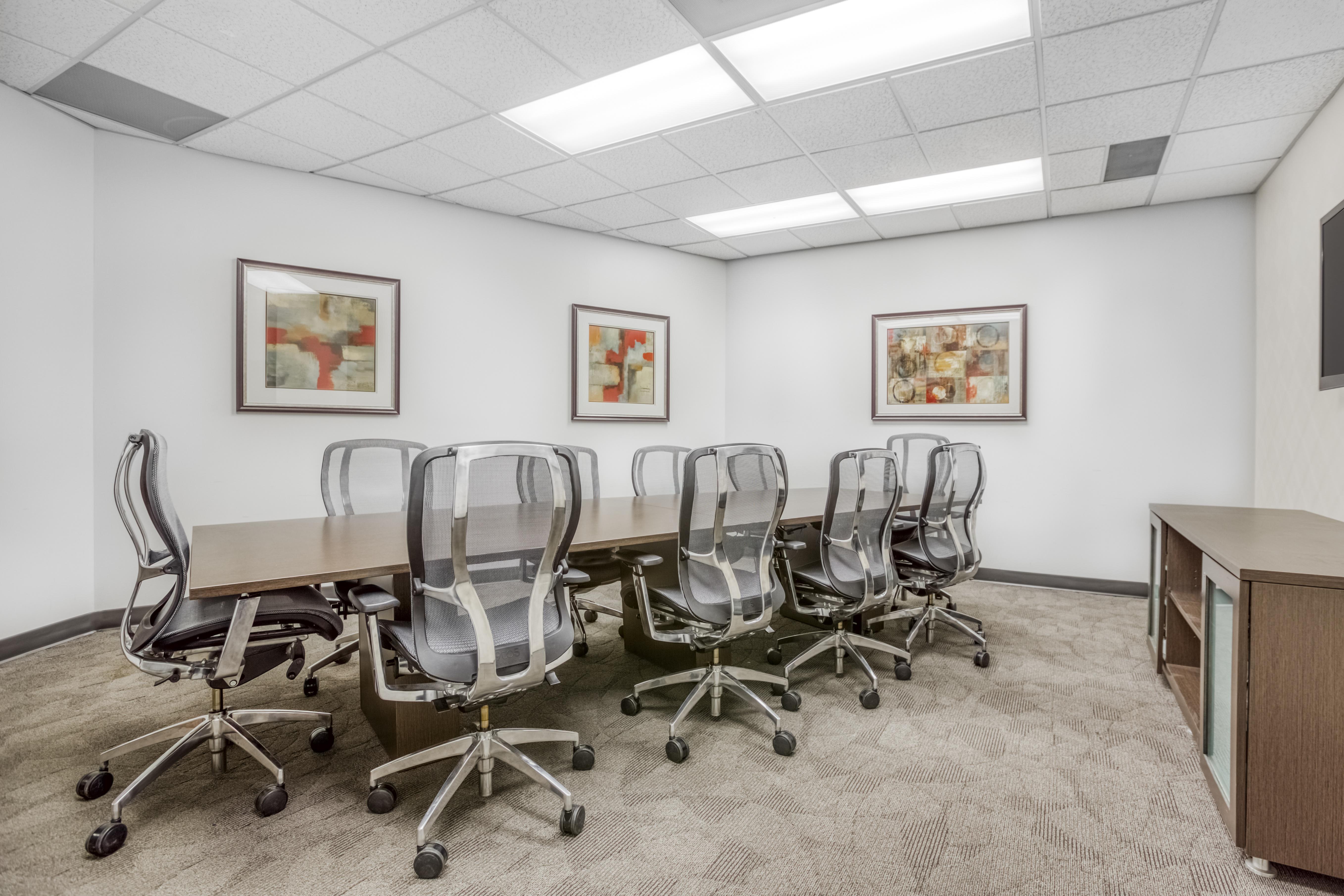Coworking space on Regus California, Oxnard TOPA Financial Plaza ...